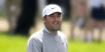 Scottie Scheffler en tête du PGA Championship à Aronimink • Swing Féminin